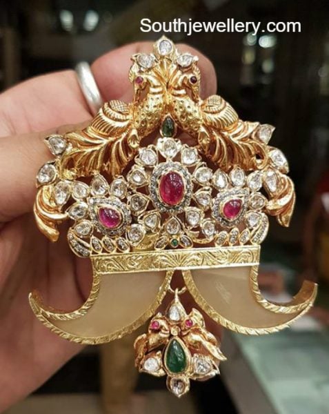 Peacock Puligoru Pendant - Indian Jewellery Designs