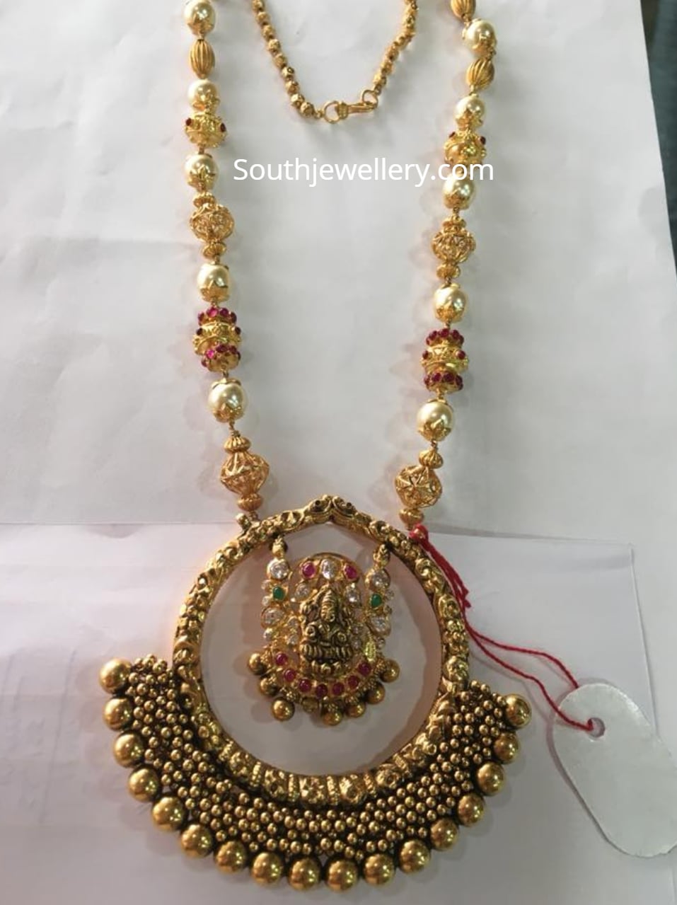 Gold chain with nakshi chandbali pendant - Indian Jewellery Designs
