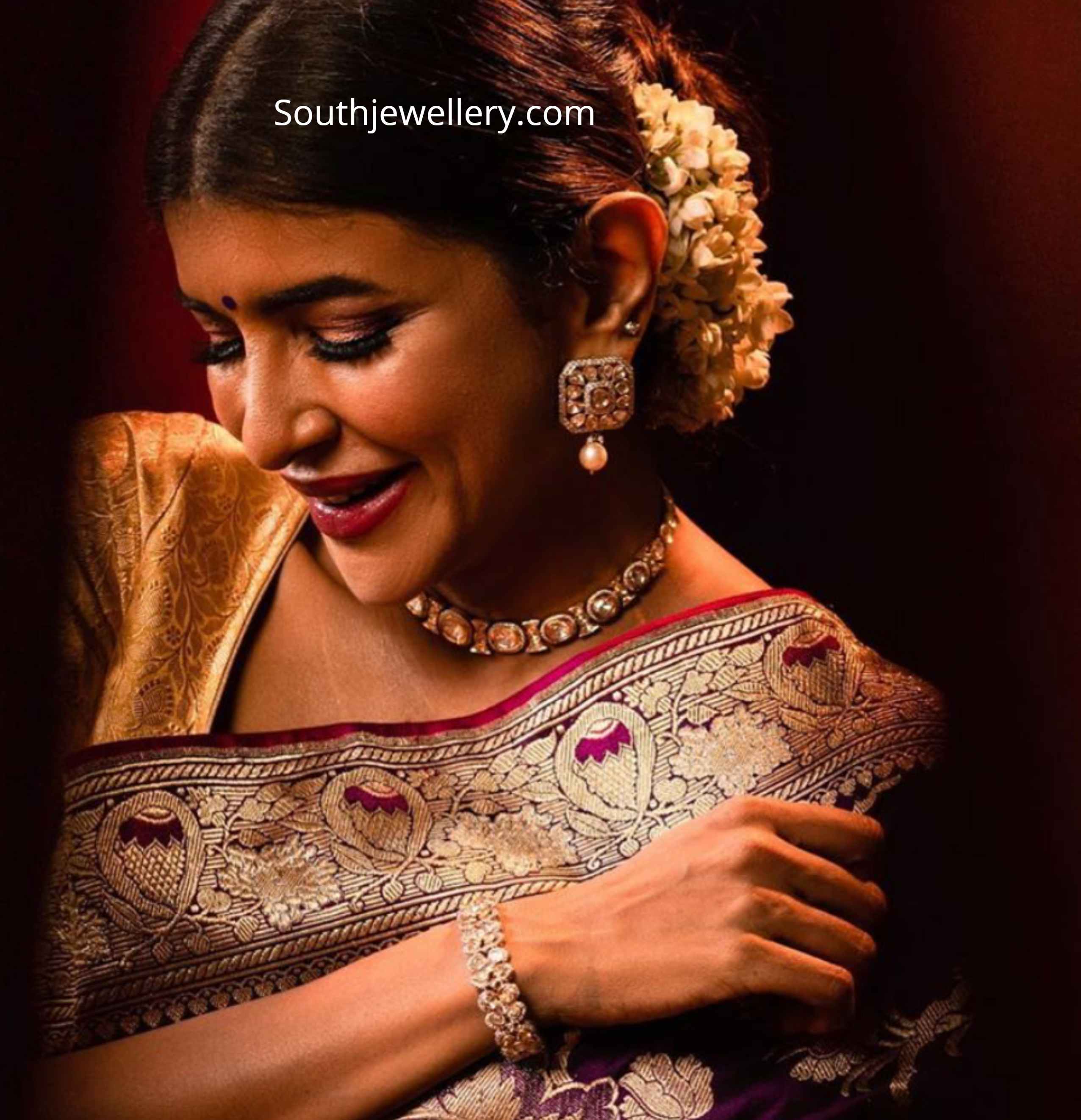 Lakshmi Manchu in polki necklace set - Indian Jewellery Designs Lakshmi Manchu in polki necklace set - Indian Jewellery Designs