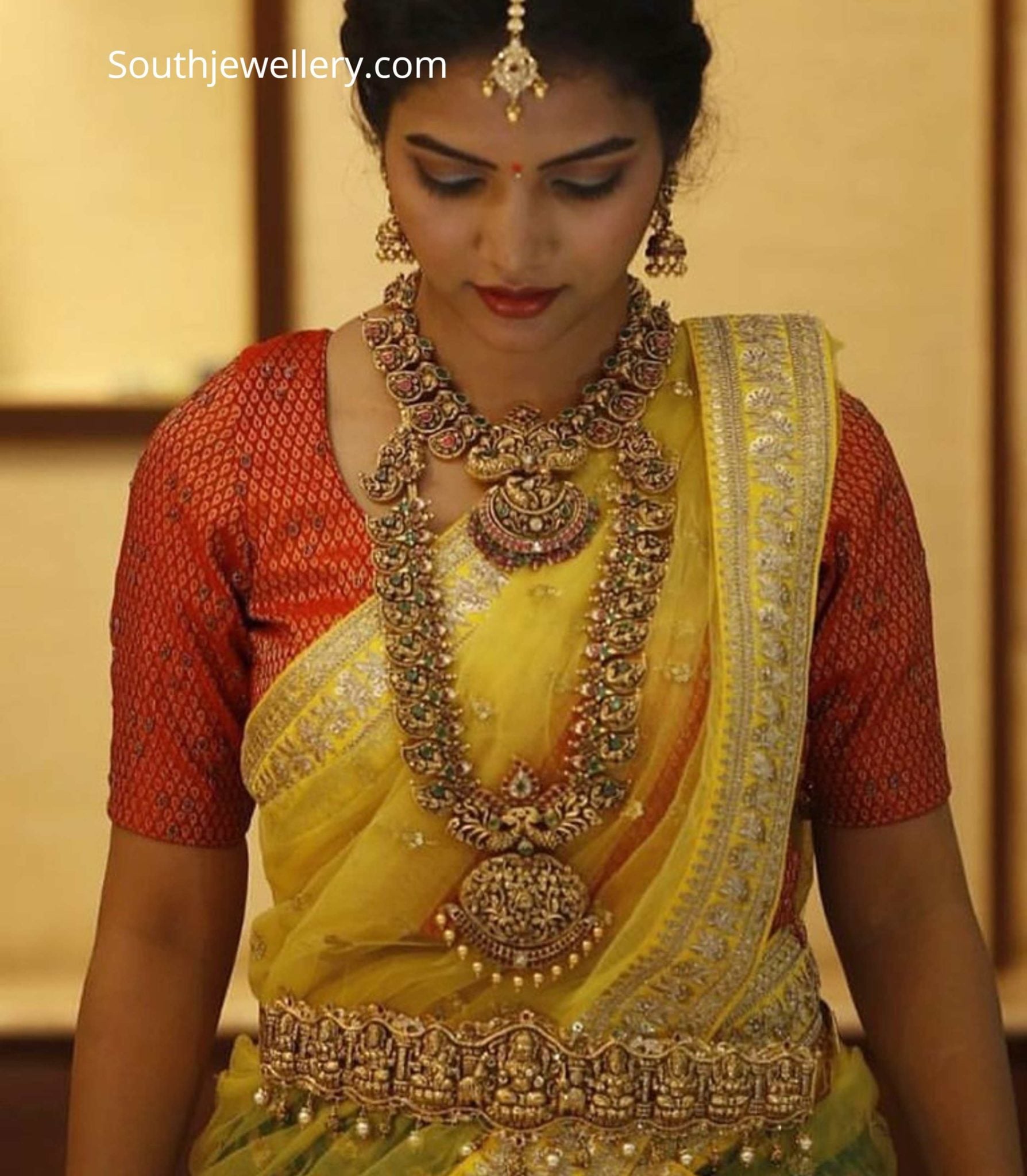 Traditional gold wedding jewellery set - Indian Jewellery Designs