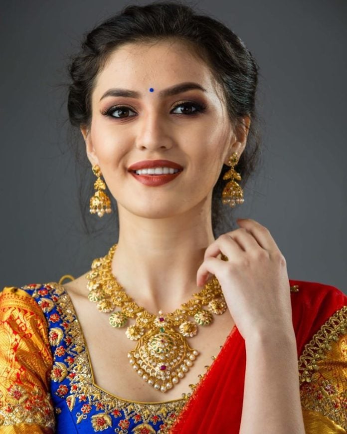 Antique gold bottu necklace and jhumkis set - Indian Jewellery Designs
