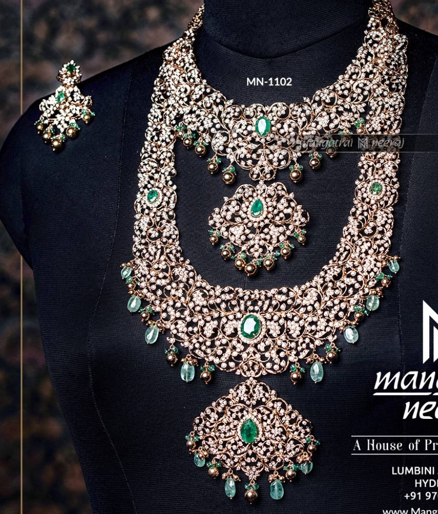 Closed setting bridal diamond emerald jewellery set