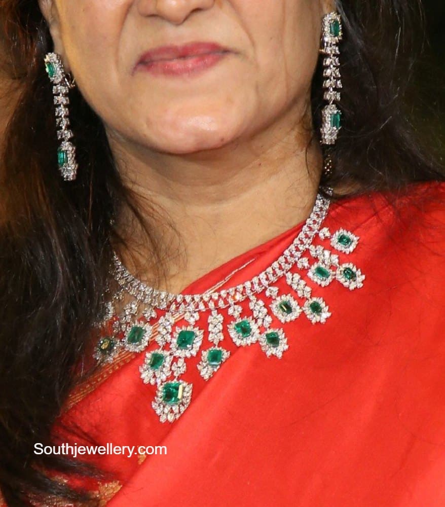 Diamond emerald necklace and earrings set - Indian Jewellery Designs