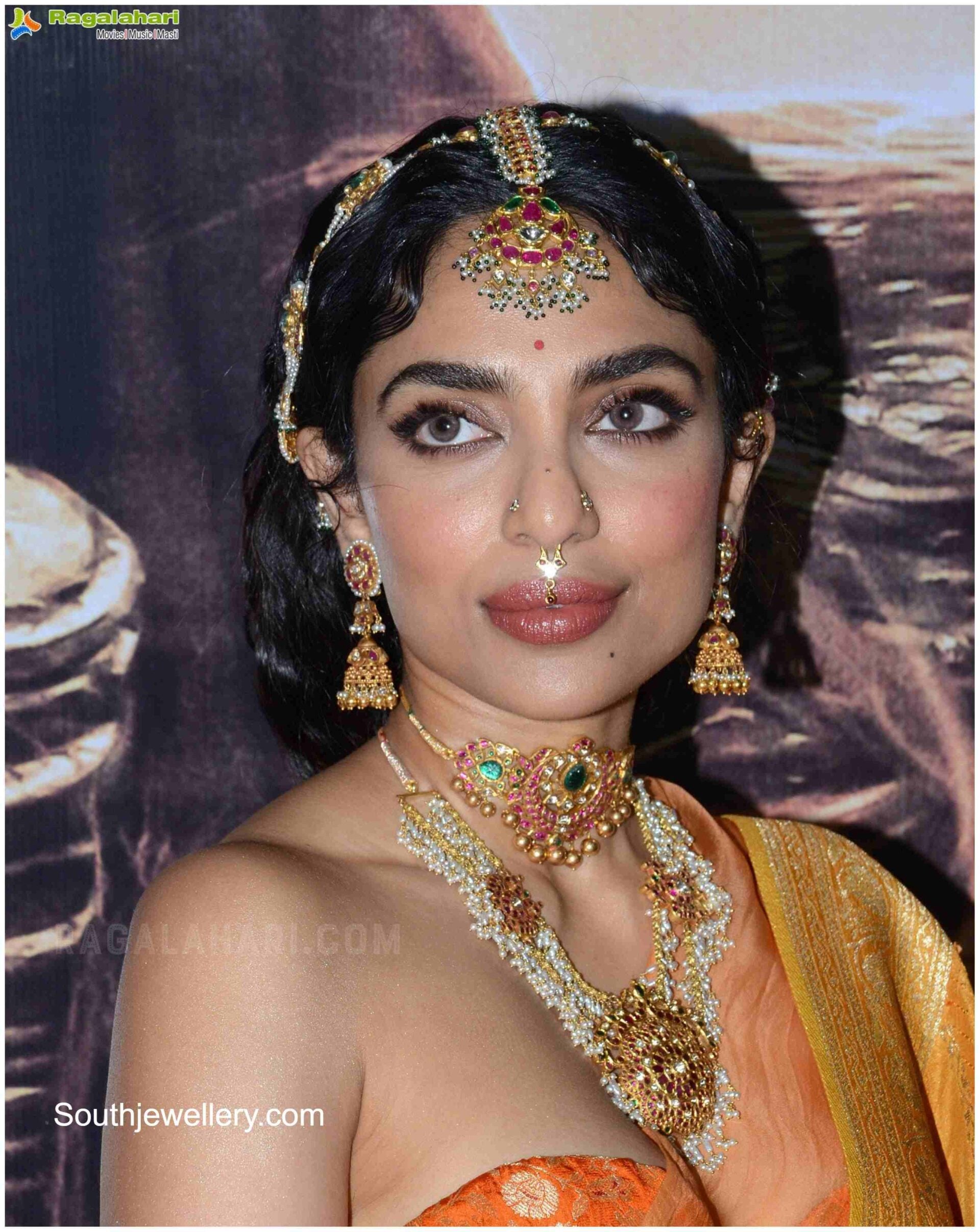 Shobhita Dhulipala in kundan and pearl jewellery - Indian Jewellery Designs
