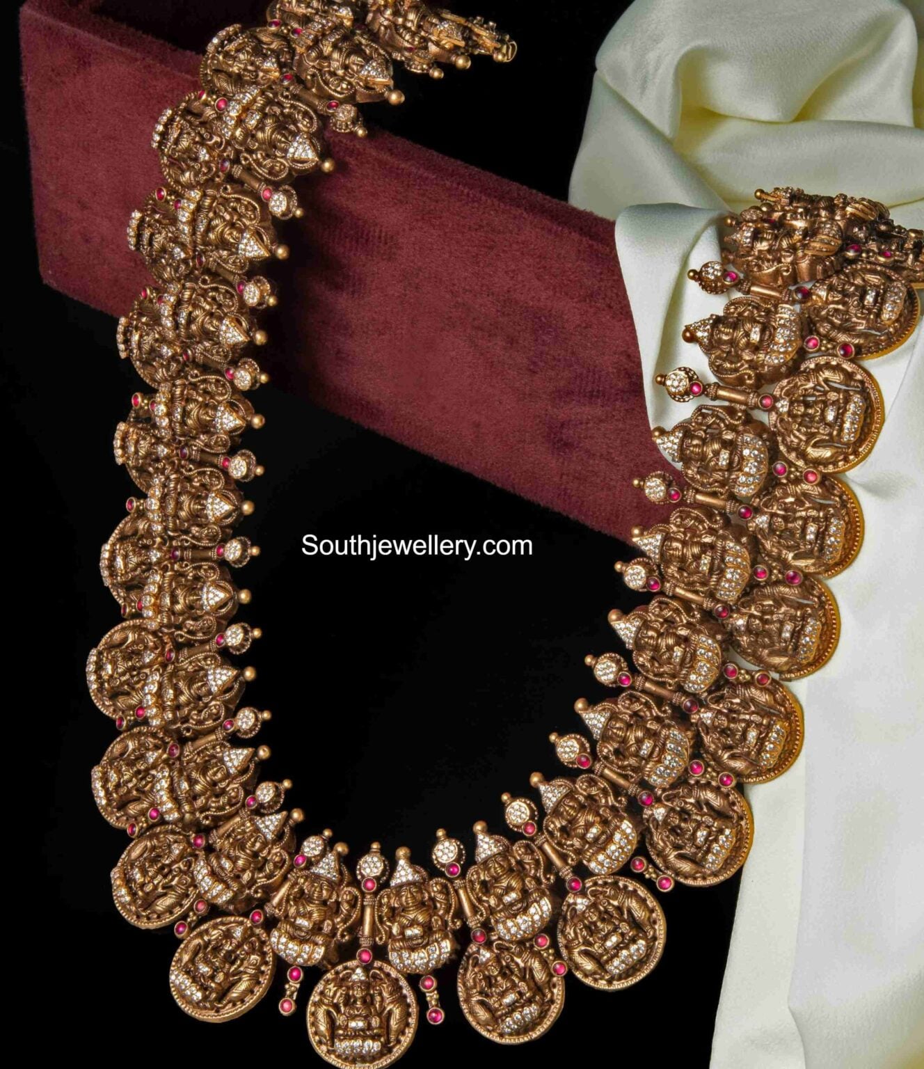 Antique gold Lakshmi kasu haram - Indian Jewellery Designs