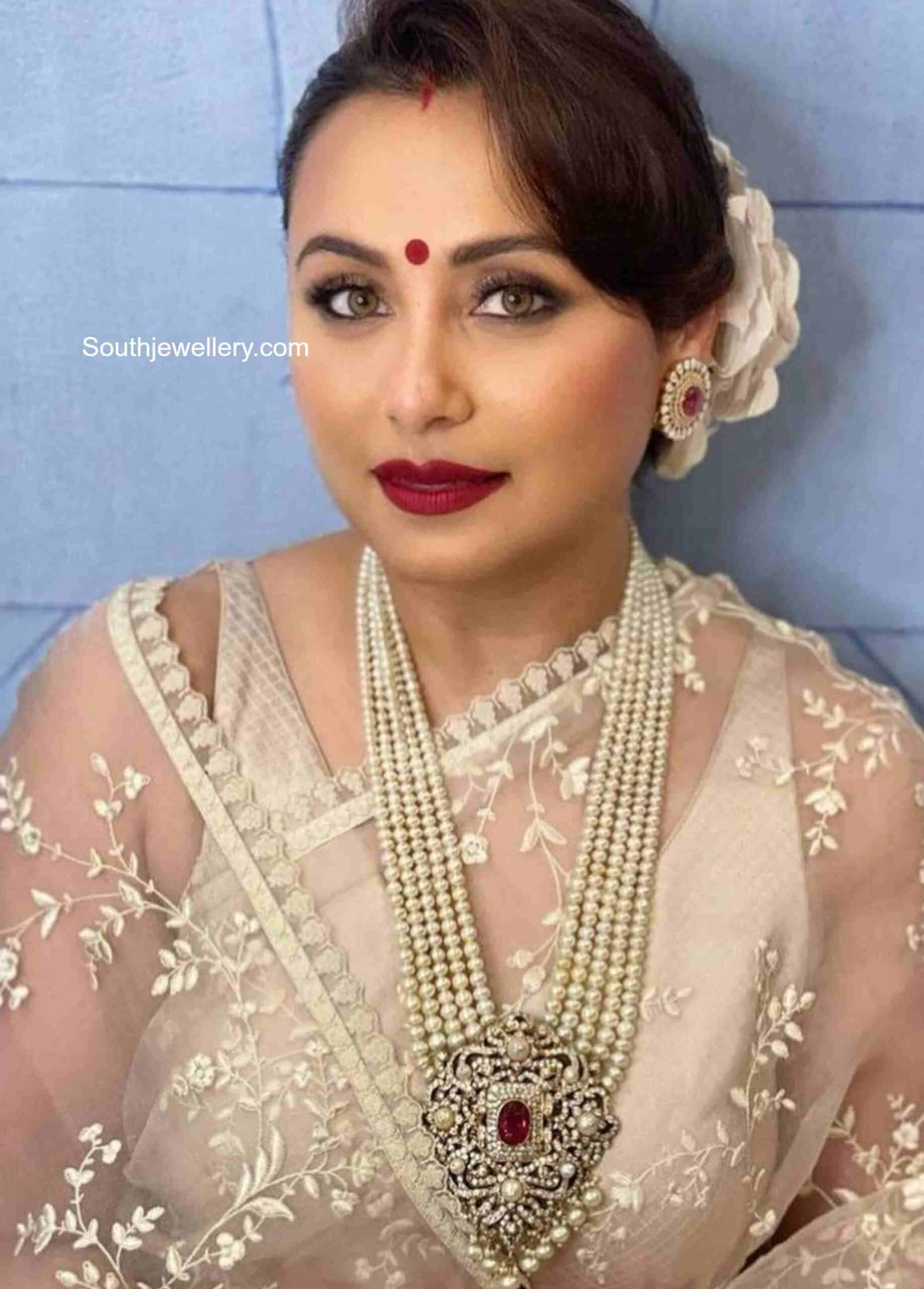 Rani Mukerjee in a pearl haram set - Indian Jewellery Designs