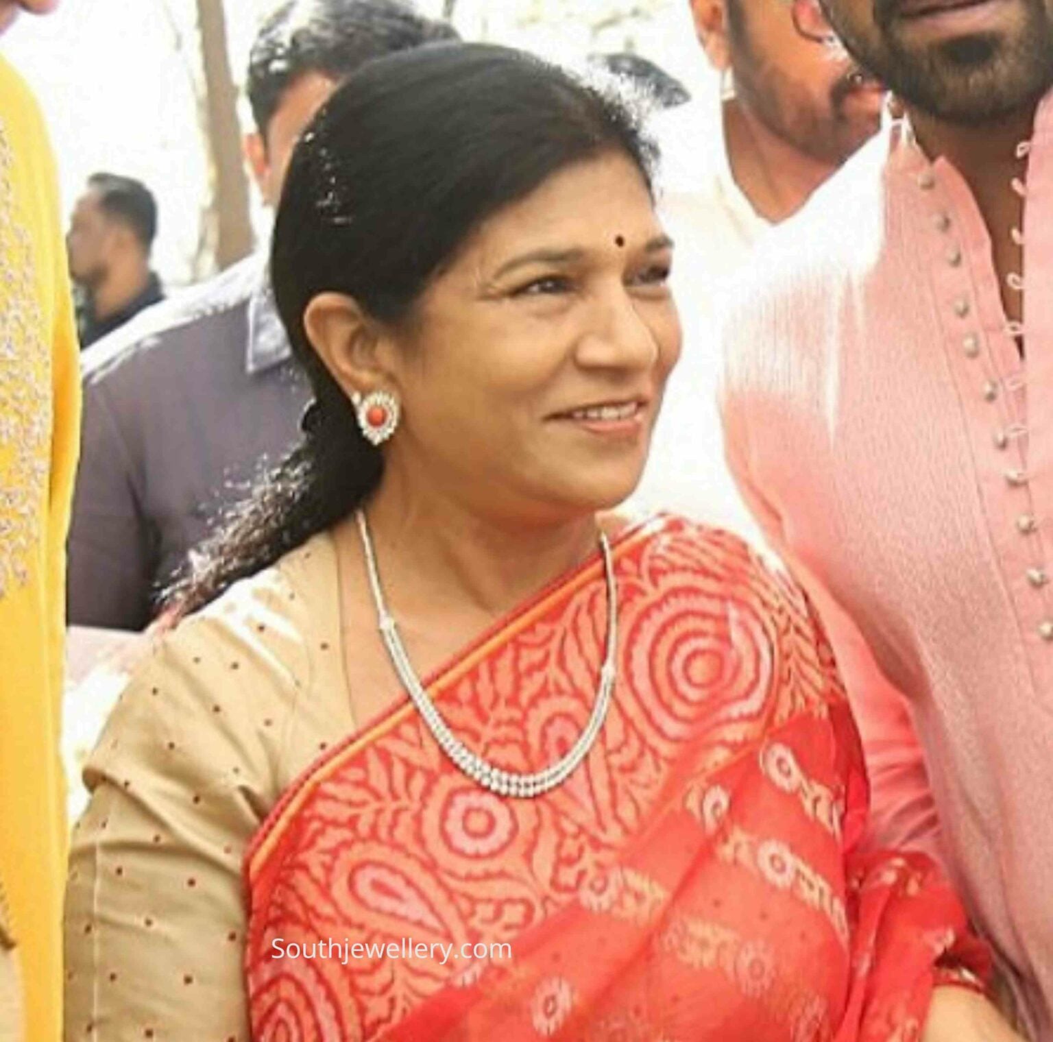 Surekha Konidela in simple diamond jewelry - Indian Jewellery Designs