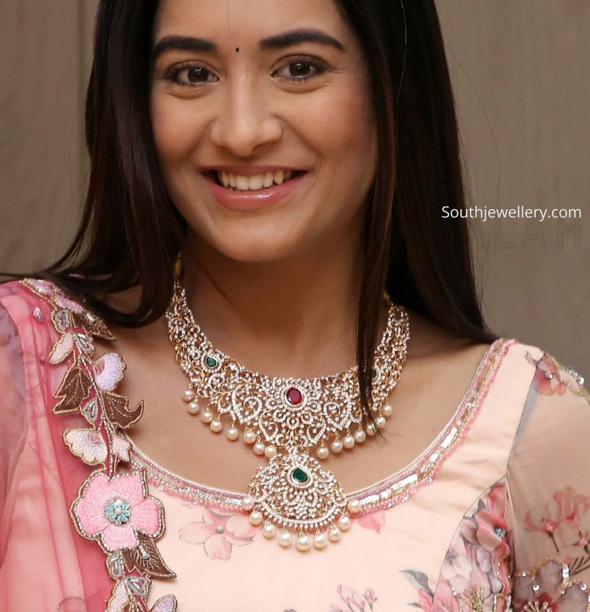 Close to open setting diamond necklace - Indian Jewellery Designs